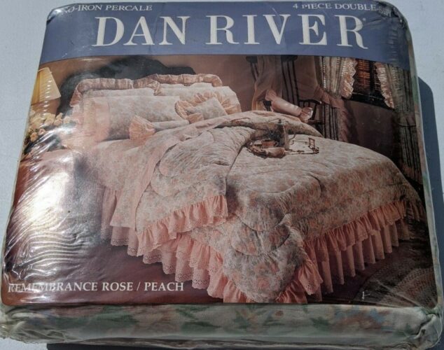 "Remembrance Rose" by Dan River - Vintage Sheet Patterns